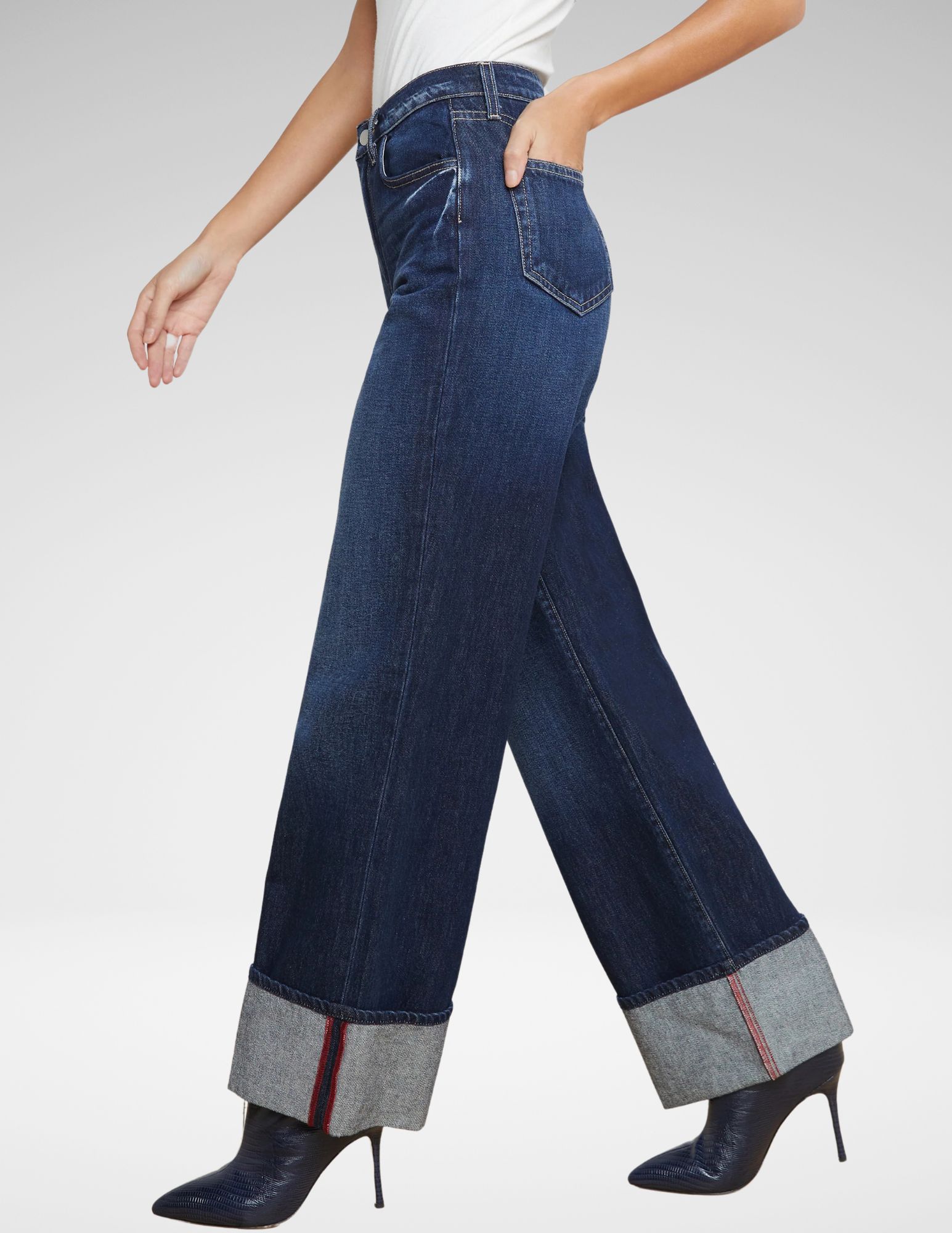 Vaquero Pierna Ancha – Mell Showroom